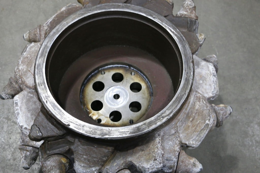 Large Mining Rock Cutter Needs Repair - Lindsay Machine Works Inc.